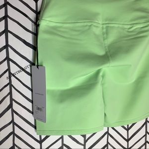 ALO Yoga | Shorts | Alo Yoga Neon Lime Biker Shorts Green Small Nwt ...